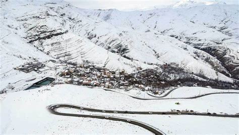 فرارو قطعی آب و برق ۲۷ روستای آستارا به علت بارش سنگین برف