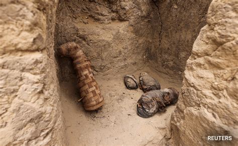 Egypt Unearths Tombs Mummification Workshops In Ancient Burial Ground