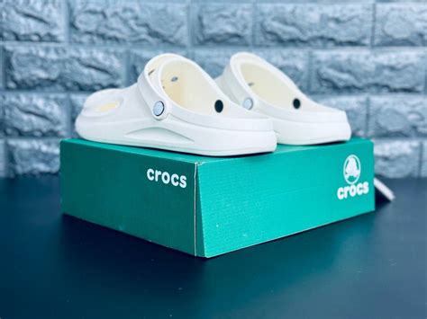 Женские шлепанцы crocs белые тапочки крокс: 699 грн. - Шльопанці Київ ...