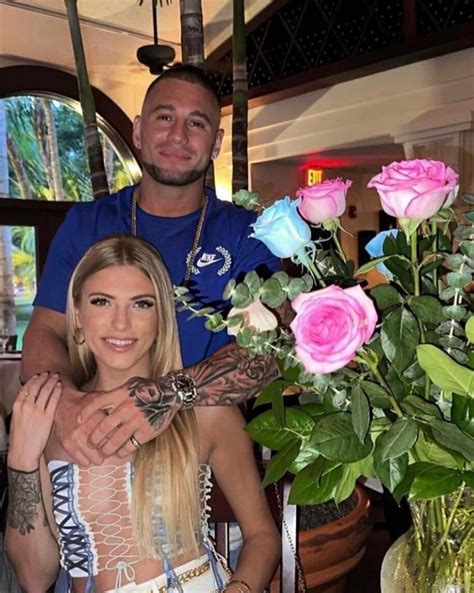 Alpha Male Reveals Why Hes Dating A Trans Woman Opposing Views