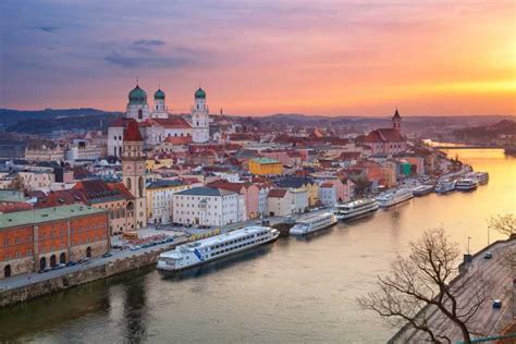Passau tour guidato a piedi dei punti salienti della città GetYourGuide