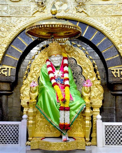 Shirdi Sai Baba Temple Aarti Timings Famous Temples Of India