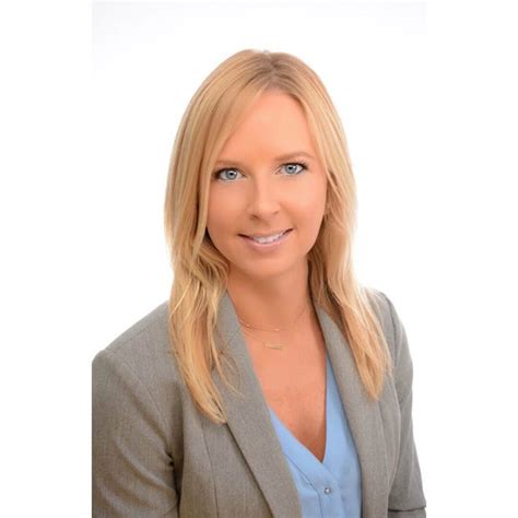 Allison Ackerman Joins Raveis Real Estate