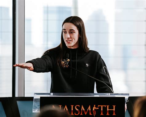 Caitlin Clarks High School Coach Talks About Her Rise To Legendary Status Hawk Fanatic