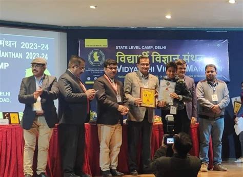 Agrim Bansal And Divisha Gupta From Class Vii Bagged First And Second