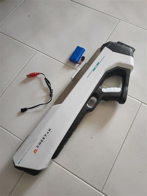 Water blaster (electric), Hobbies & Toys, Toys & Games on Carousell