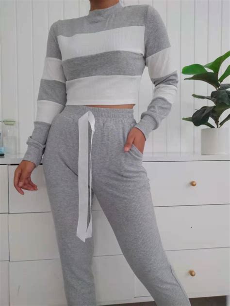Colorblock Long Sleeve Crop Top And Drawstring Pants Set
