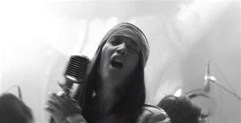 Nameless Үзэгчид “Бүсгүй” киноны жүжигчдээс гол дүрийн