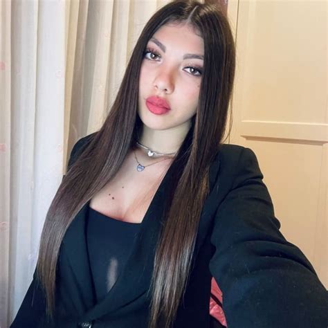 𝐫𝐨𝐦𝐢☾ Romina Dipierro • Threads Say More