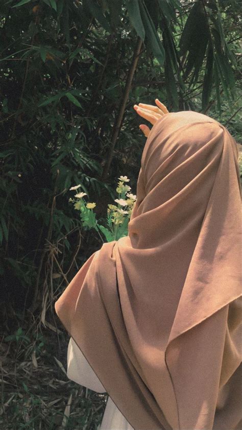 Pin By Ibtissem ☁️ On 🦢 Muslimah Photography Hijabi Aesthetic