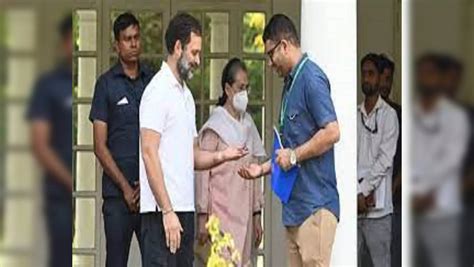 Rahul Gandhi Vacated Government 12 Tughlak Lane Bungalow देश News