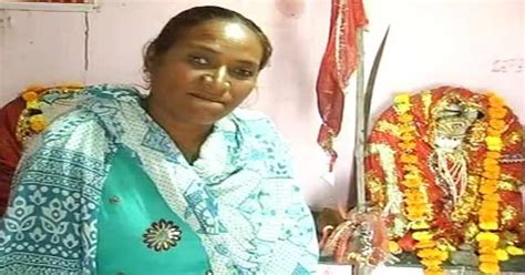 भाईचारे की मिसाल मुस्लिम महिला ने खोजा मंदिर कराया कायाकल्प