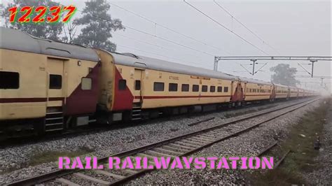 12237 Begampura Express Crossing Farakka Express At Harpalgang Railway