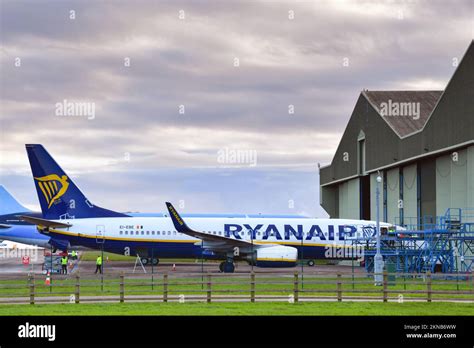 St Athan Wales November 2022 Ryanair Boeing 737 Parked Outside The Hangar Of The Caerdav
