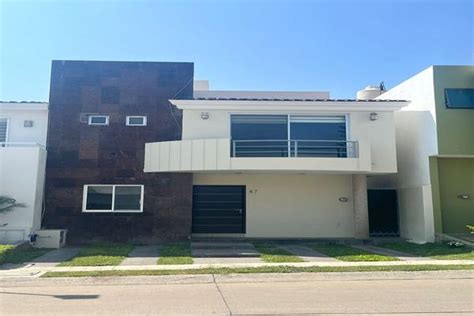 Renta Casa En Coto Sevilla Colonia Nueva Galicia Residencial Cp 45645