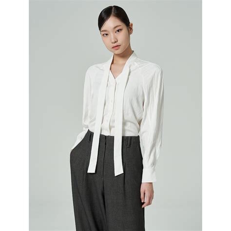 에잇세컨즈 코튼 나일론 타이블라우스 화이트 113y64cy11
