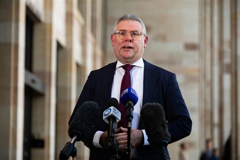 Jamie Wilson Linked Arms With Politicians And Celebrities But Behind