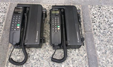 Vintage Motorola International 2200 And Motorola International 2500 Gsm