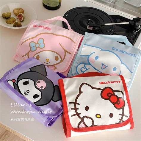 三麗鷗大容量摺疊卡通化妝包可愛旅行便攜手提化妝品刷收納包 蝦皮購物