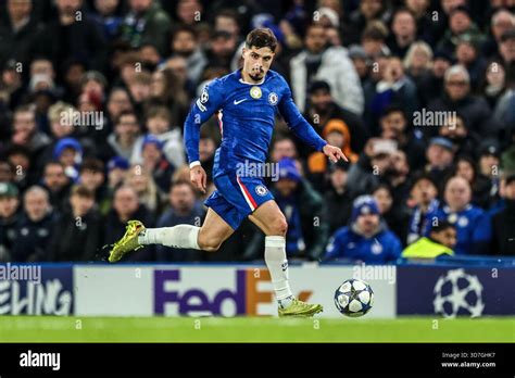 Pedro Neto Of Chelsea Breaks With The Ball During The Uefa Champions