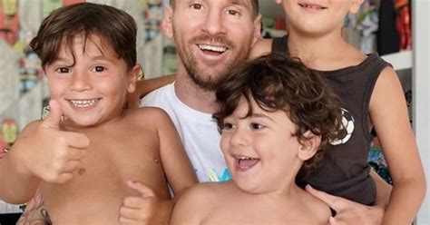 La Foto Feliz De Messi Con Sus Hijos Cómo Define A Cada Uno Olé