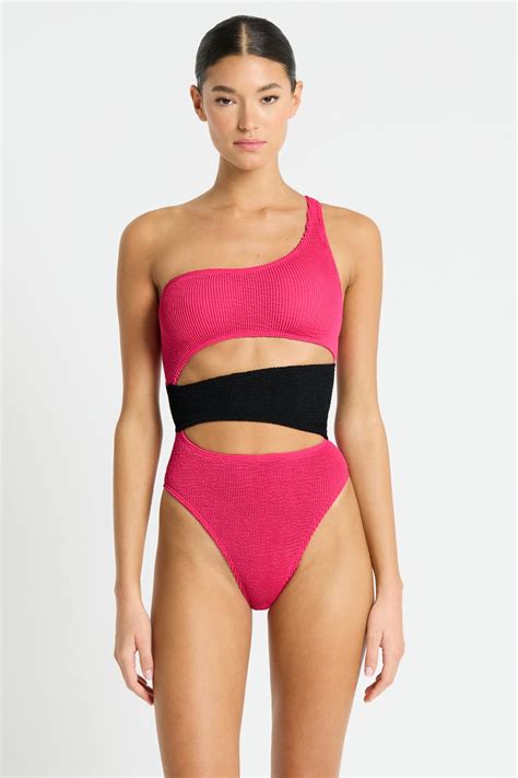 Raspberry Black Splice Bond Eye Swim