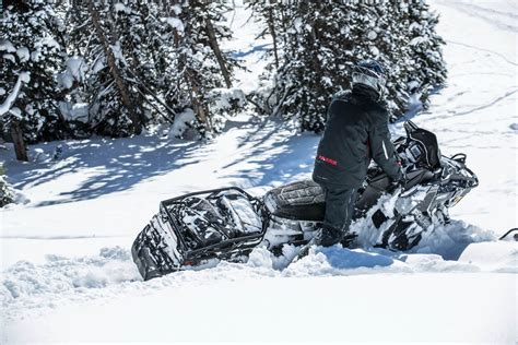 2018 Polaris Titan Adventure Test Snowmobile Passion