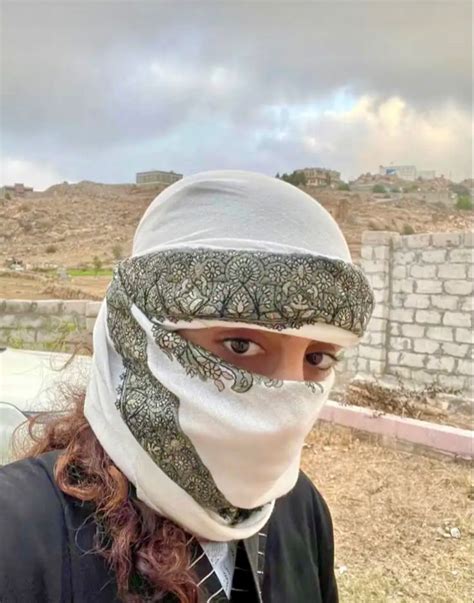 Yafai Woman بنت يافع Unique Architecture Arabians Yemen