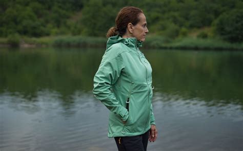 Dámská Softshell Bunda Sauri L černá M Huskyczcz