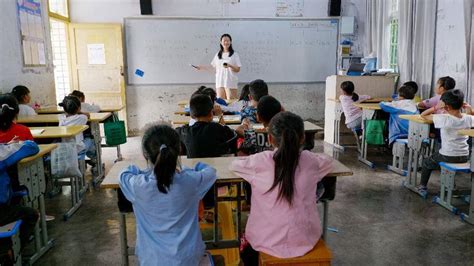 学乐器、展歌喉！中石大支教队以美育点亮山村孩子的音乐梦牟采梅革利乡支教