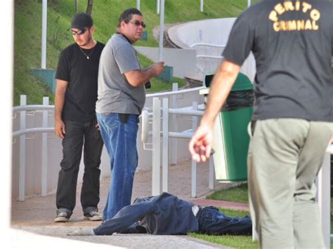 Taxa de suicídio entre crianças é maior do que se pensa diz psicóloga