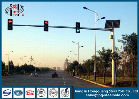 Solar Panel Red Green Automated Traffic Light Pole Q345 For Pedestrian