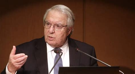 Θέλει κατάληξη « είτο Το ρήμα που έκανε λάθος και ο Μπαμπινιώτης δεν