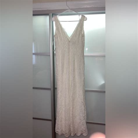 Davids Bridal Dresses Davids Bridal Allover Lace Vneck Sheath