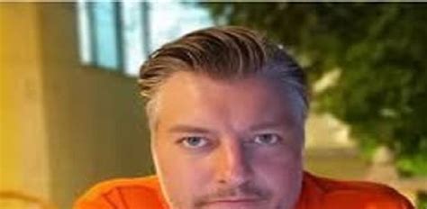 فیلیپ ساپرکین در واکنش به سرود ملی نخواندن پژمان بازغی