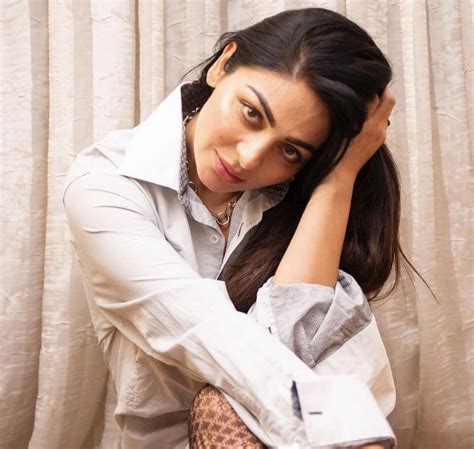 Sexy Mommy Neeru Bajwa Undoing Her Shirt To Show Off Her Sexy Juicy