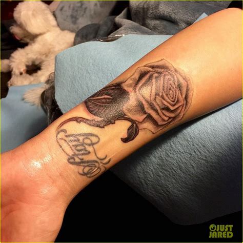 Demi Lovato Replaces Vagina Tattoo With Beautiful Rose See The Pic