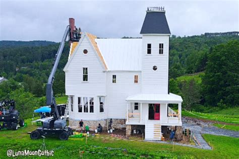 Behind The Scenes New Images Surface From The Set Of Beetlejuice 2