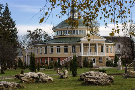 Острозька академія мудрість і чарівність Ukraine Is