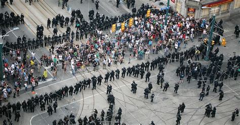 ‘kettling Police Tactic Controversial Everywhere It Was Used
