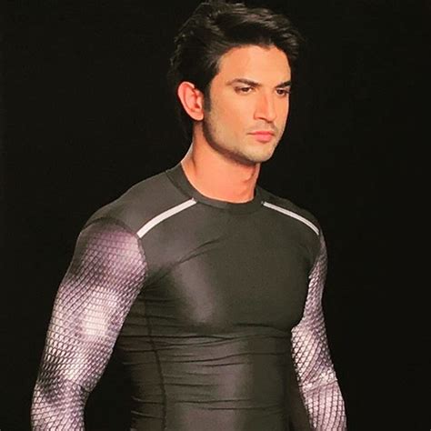 Shirtless Bollywood Men Sushant Singh Rajput Shirtless At The Gym