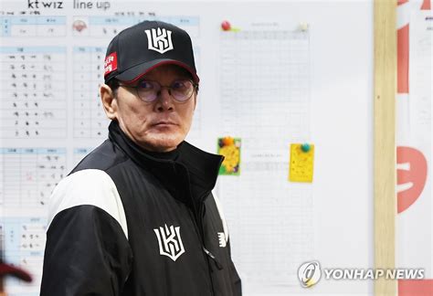 벼랑 끝에 몰린 이강철 Kt 감독 Po도 2패 후 3연승 했다 한국경제