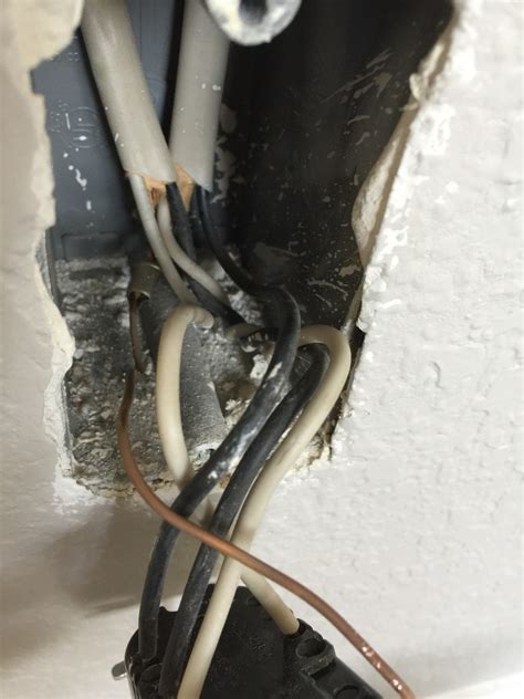 Wiring 2 Black And 2 White Wires But One Black And One White Are On The Same Side Of A Switched