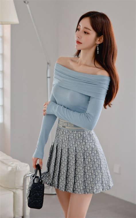 Pin Von Son Yoon Joo S Collection Auf Son Yoon Joo