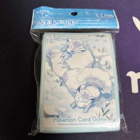 ポケモンカード デッキシールド ロコンアローラのすがた スリーブ メルカリ