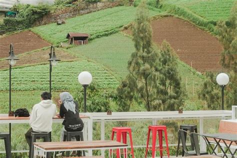 7 Tempat Makan di Tawangmangu dengan Pemandangan Indah, Harga Mulai Rp ...
