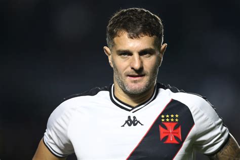 Vasco Ainda Mira 3 Contratações E Vegetti Pode Ter Ameaça No Banco De