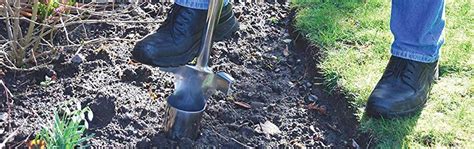 How To Use A Bulb Planter Shetlands Garden Tool Box