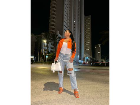 Mia La Hermosa Chica Colombiana Barcelona Milcitas