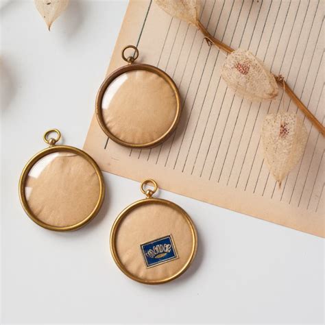 Set Of 3 Small Vintage Round Brass Frames Antique Picture Etsy Antique Pictures Brass Frame